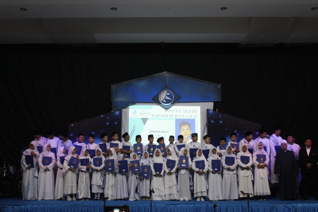 Syafana Islamic School Gelar Wisuda Akbar Hafizh Alquran – HijauBintaro