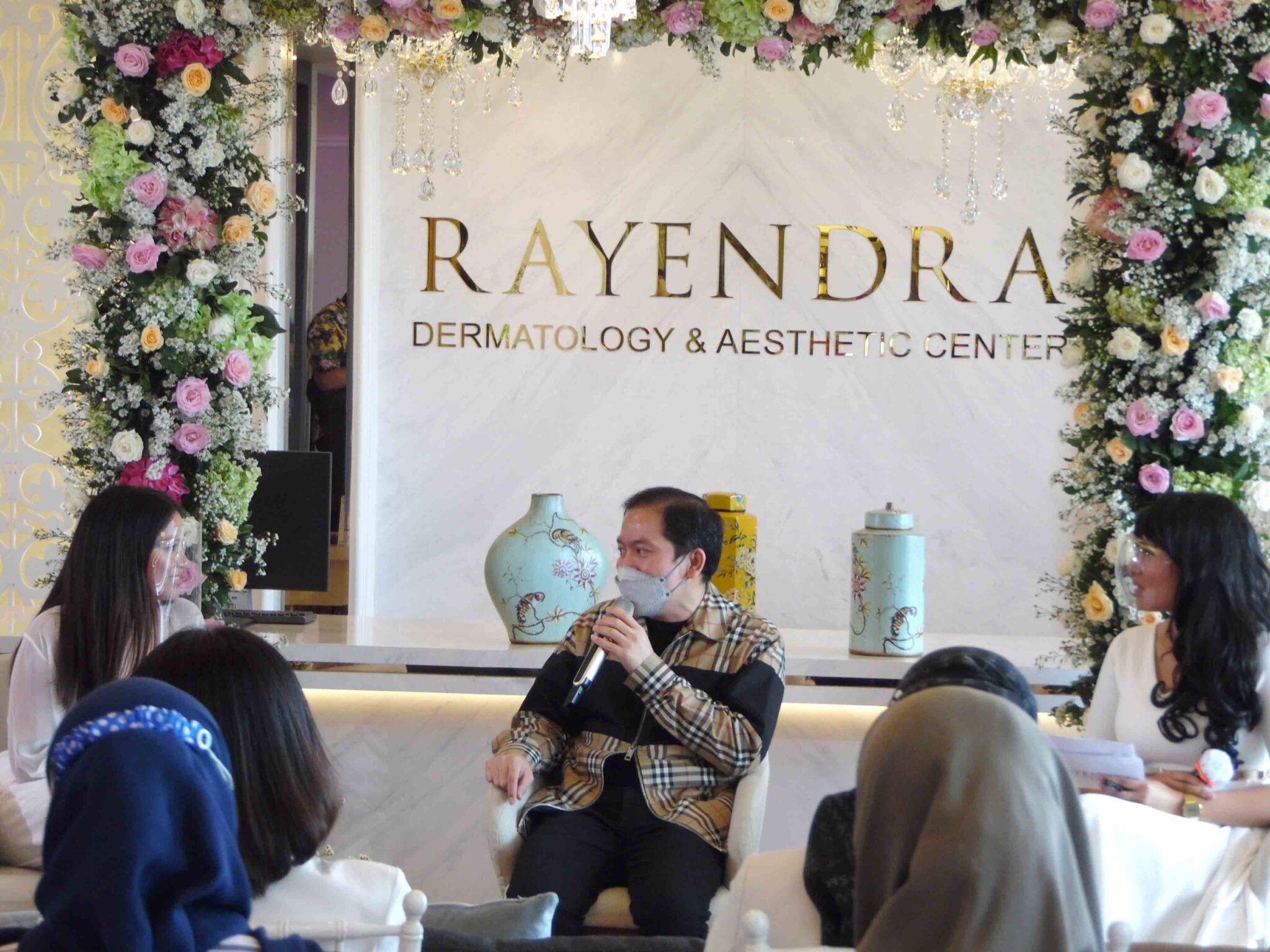 Grand Opening Rayendra Dermatology & Aesthetic Center Bintaro ...