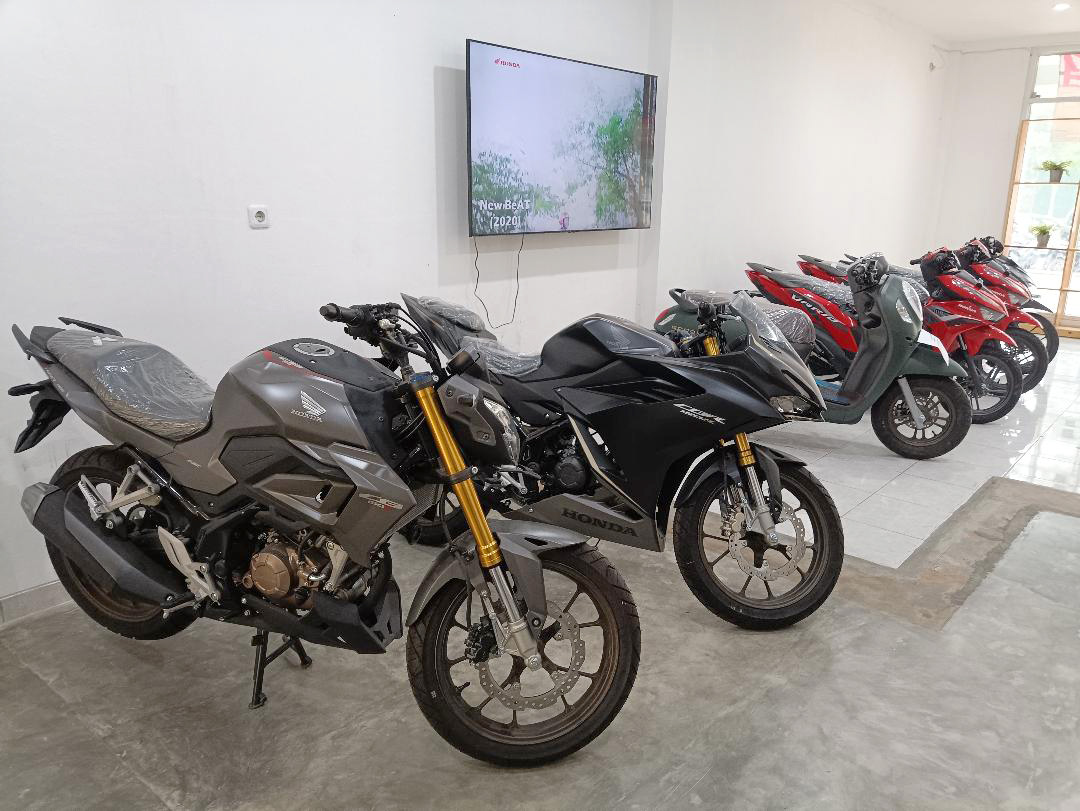 Ramayana Honda Motor Pos Bintaro Emerald Sektor 9: Menjual Motor Honda ...